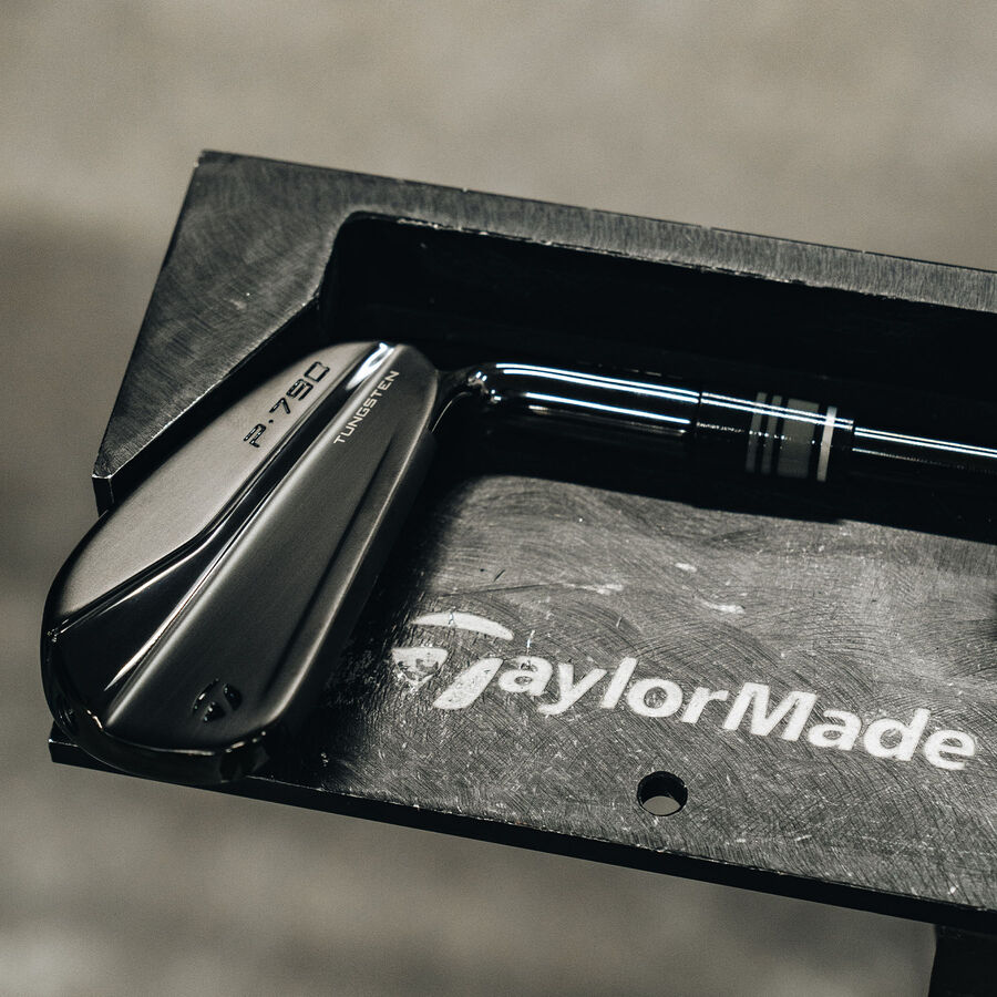 P790 Phantom Black Prism | Black | TaylorMade
